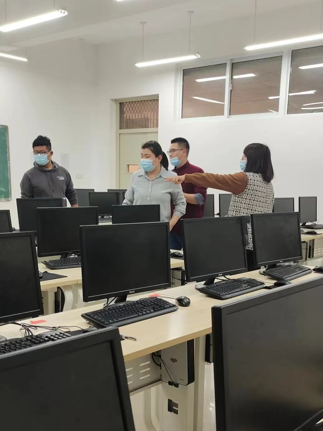 安全稳定在心中丨我院开展实训室安全隐患排查 南阳职业学院中医中药学院 消息公告